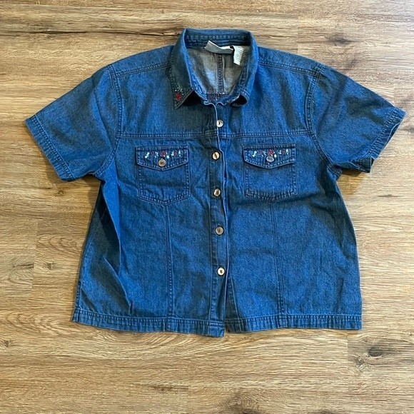 Erika | Tops | Erika Collection Denim Short Sleeve Button Up Shirt With ...